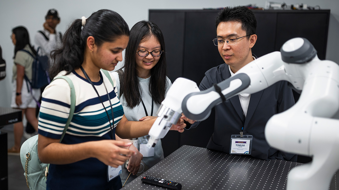 3 robots that turned heads at the Toronto Robotics Conference at UTM ...